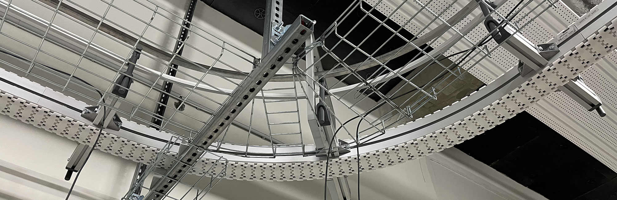 Motorized conveyor system with diverter for the central pharmacy at ...
